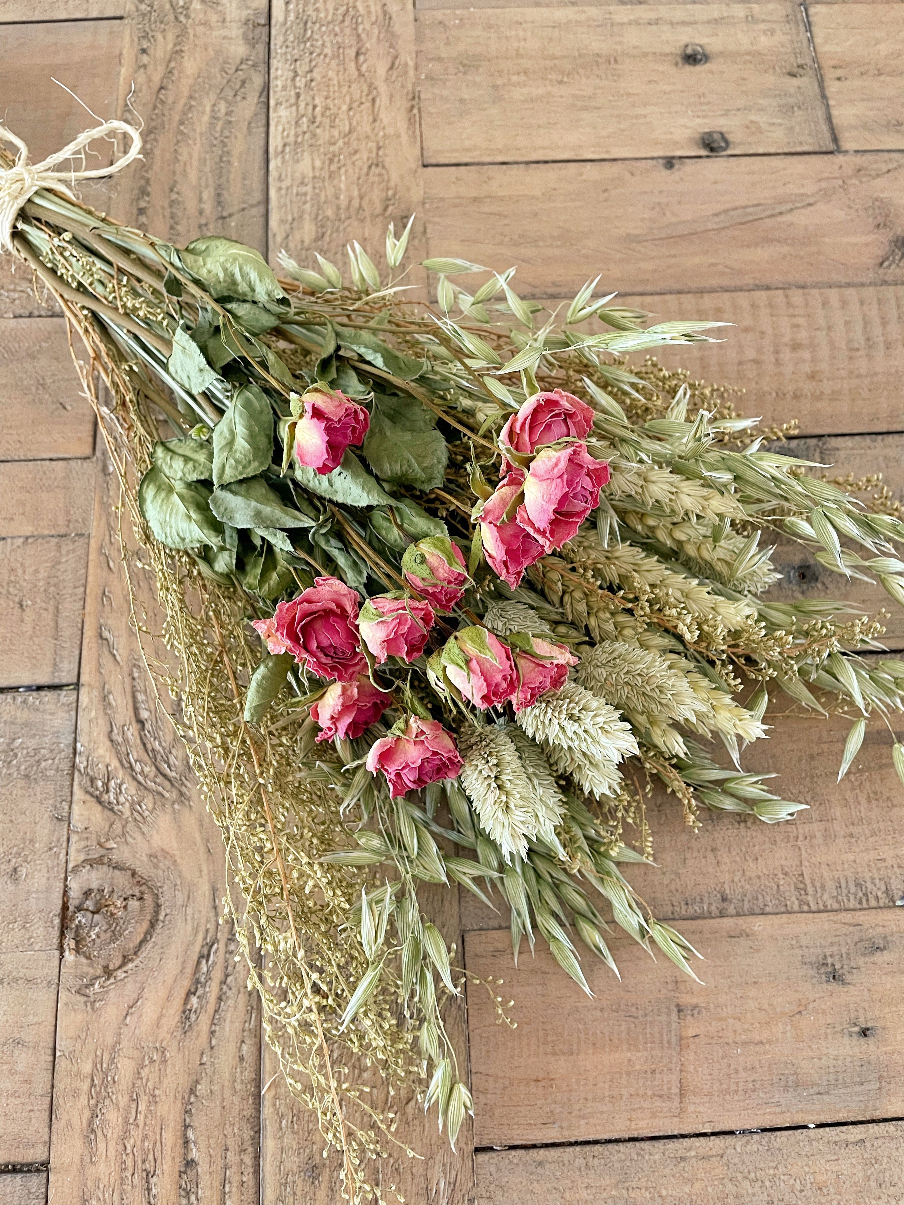 Dried Rose & Green Grasses Flower Arrangement – Sandrose Studio